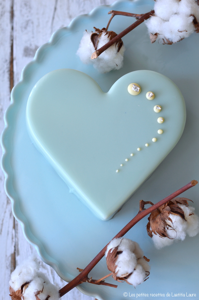 Entremet st valentin à la myrtille et mousse de fromage blanc - Laet's ...